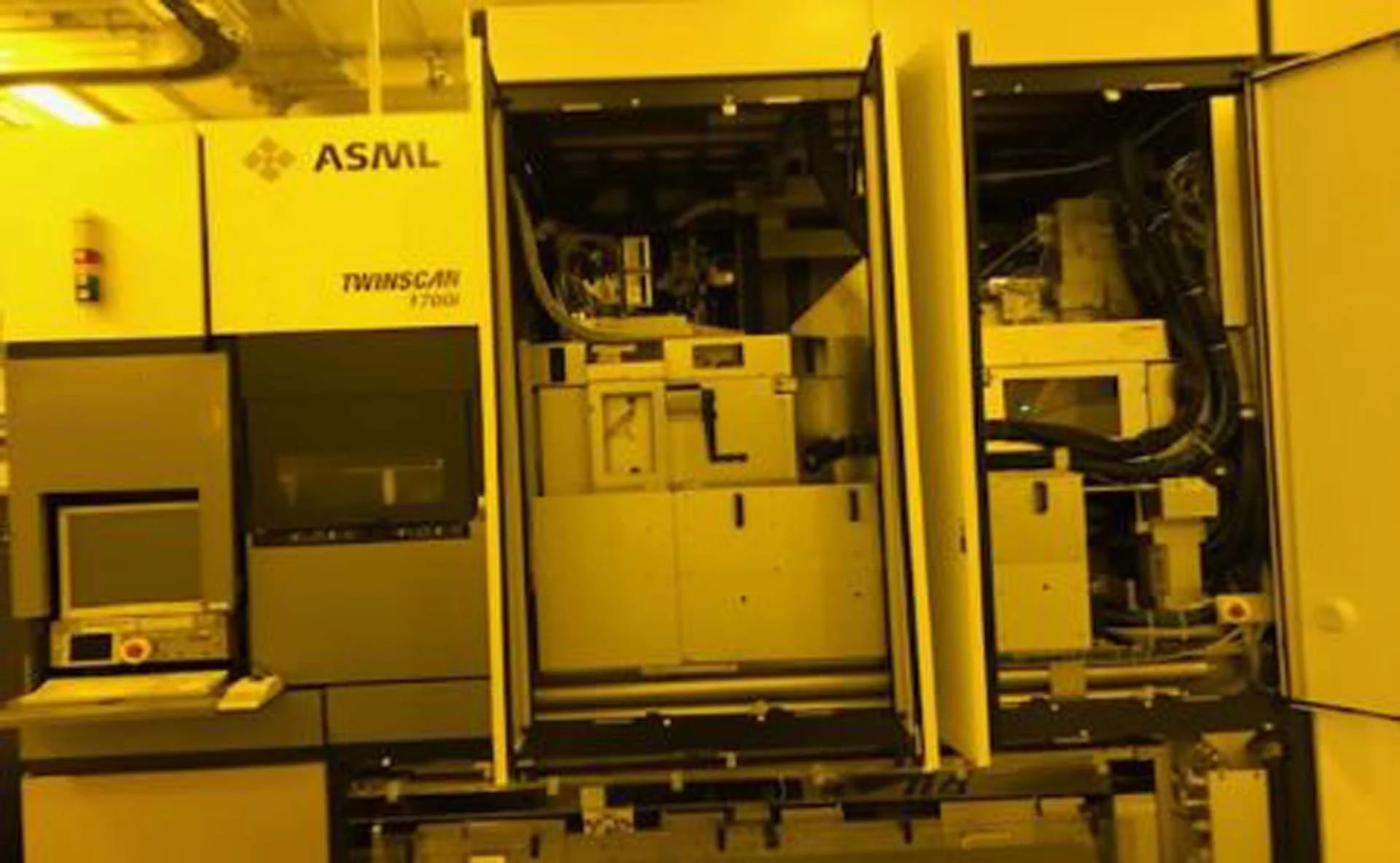 ASML XT 1700FI 스테퍼 판매 가격 #9260261, 2006에 사용됨 > CAE에서 구매