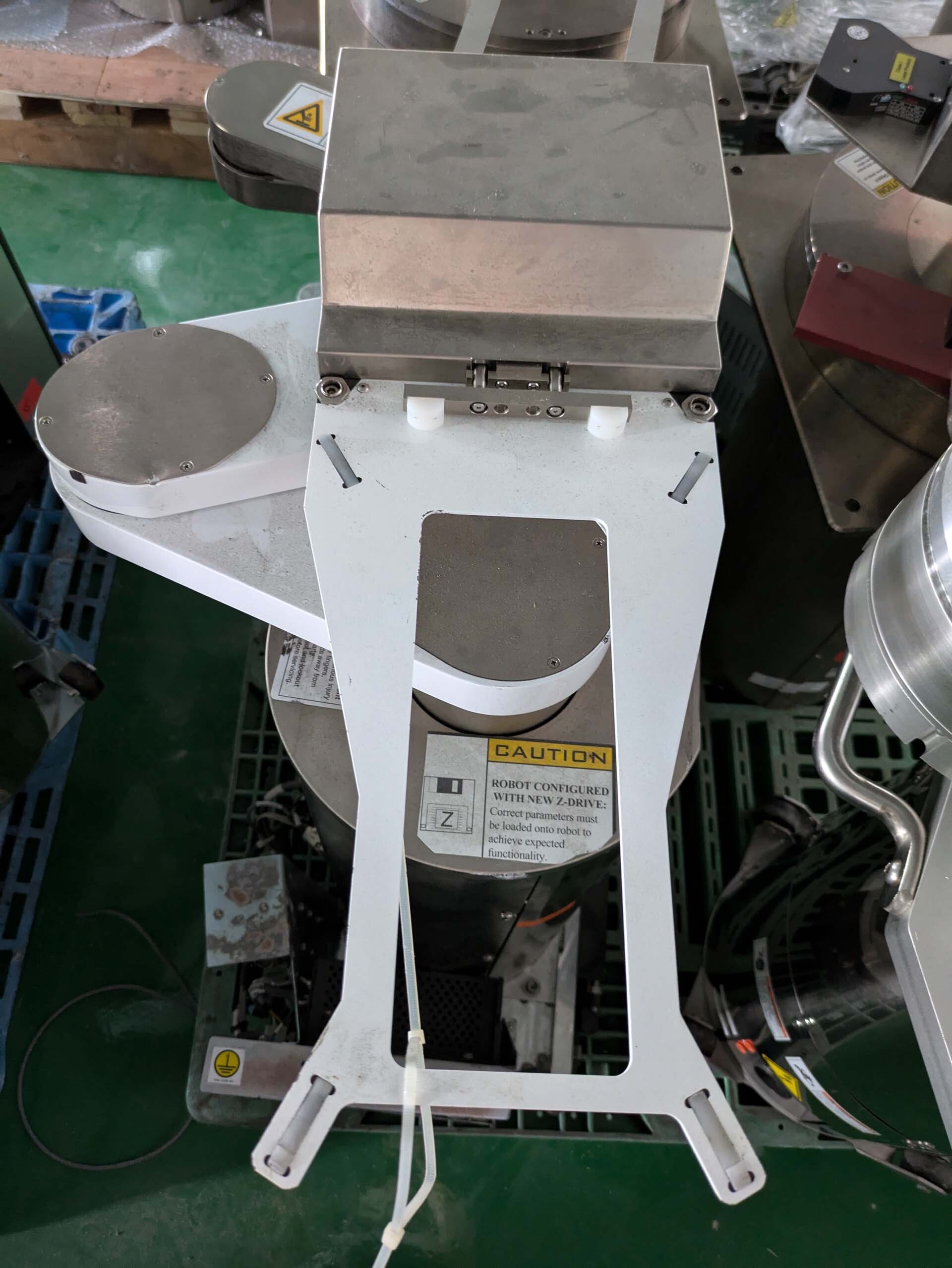 ASYST Robots Wafer Handler used for sale price #293771666, 2004 > buy ...