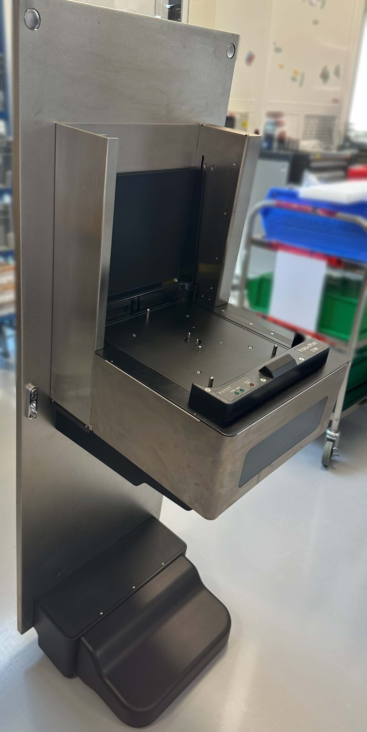 ASYST VersaPort 2200 Wafer Handler used for sale price #293770429, 2015 ...