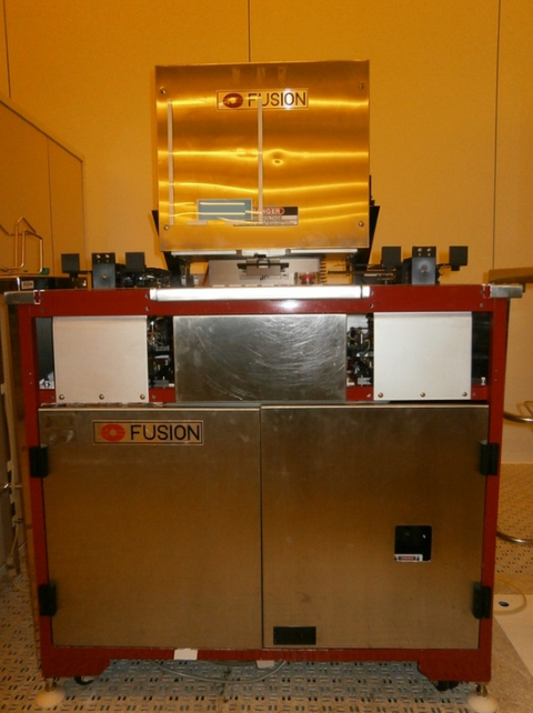 AXCELIS / FUSION M 200 PC Exposure System used for sale price #9112489 ...
