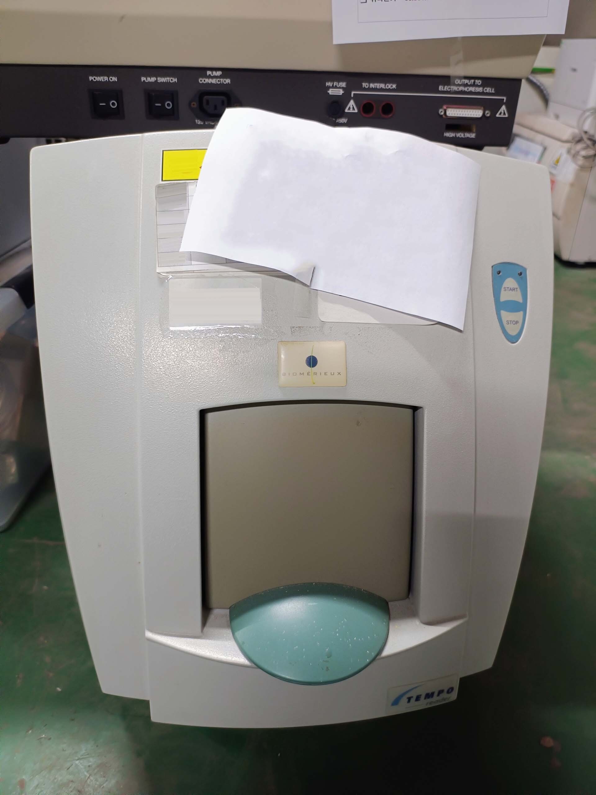 BIOMERIEUX Reader tempo Lab Equipment used for sale price #293805816 ...