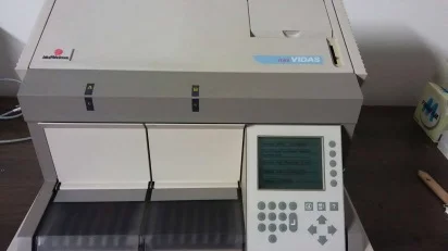 BIOMERIEUX Vidas 12 / Mini Vidas Lab Equipment used for sale price ...