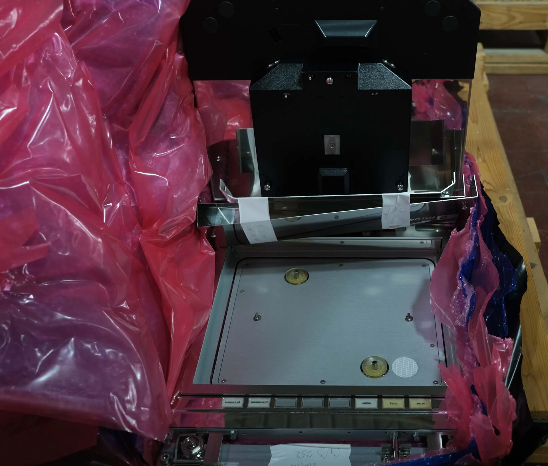BROOKS AUTOMATION Fixload 6M Wafer Handler used for sale price #9392798 ...