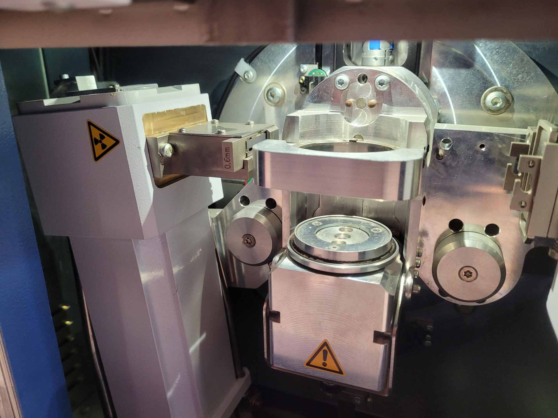 BRUKER-AXS D2 Phaser X-ray Equipment used for sale price #293644487 ...