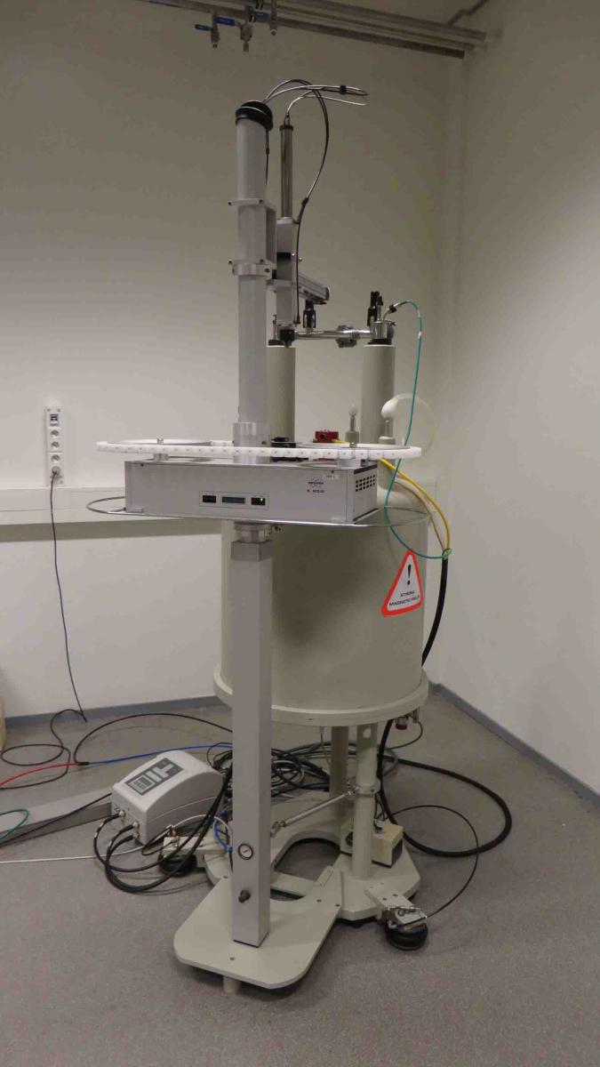 BRUKER Avance III 300 Spectrometer used for sale price #9088157 > buy ...