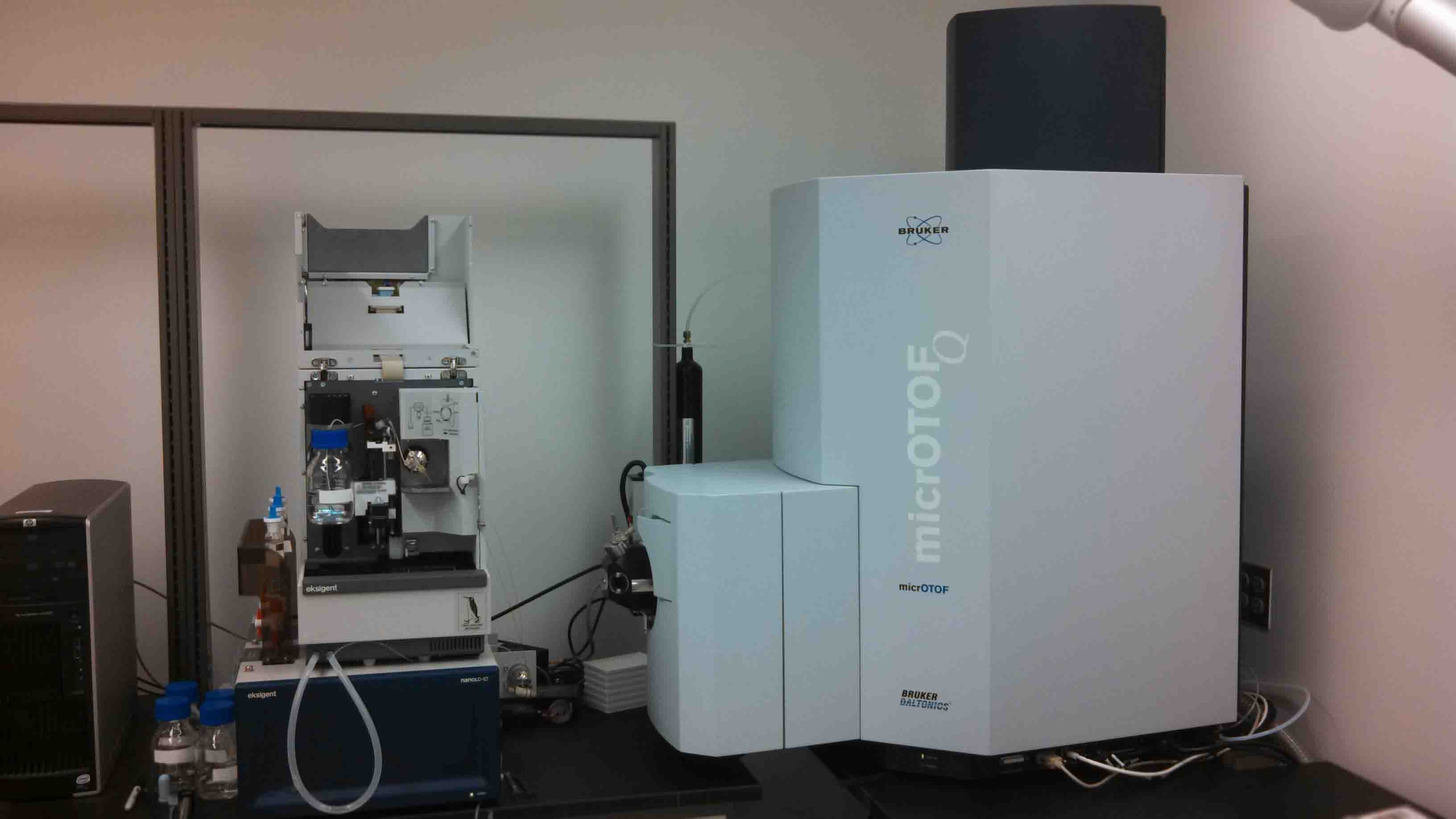 BRUKER MicrOTOF-Q Spectrometer used for sale price #9212640 > buy from CAE