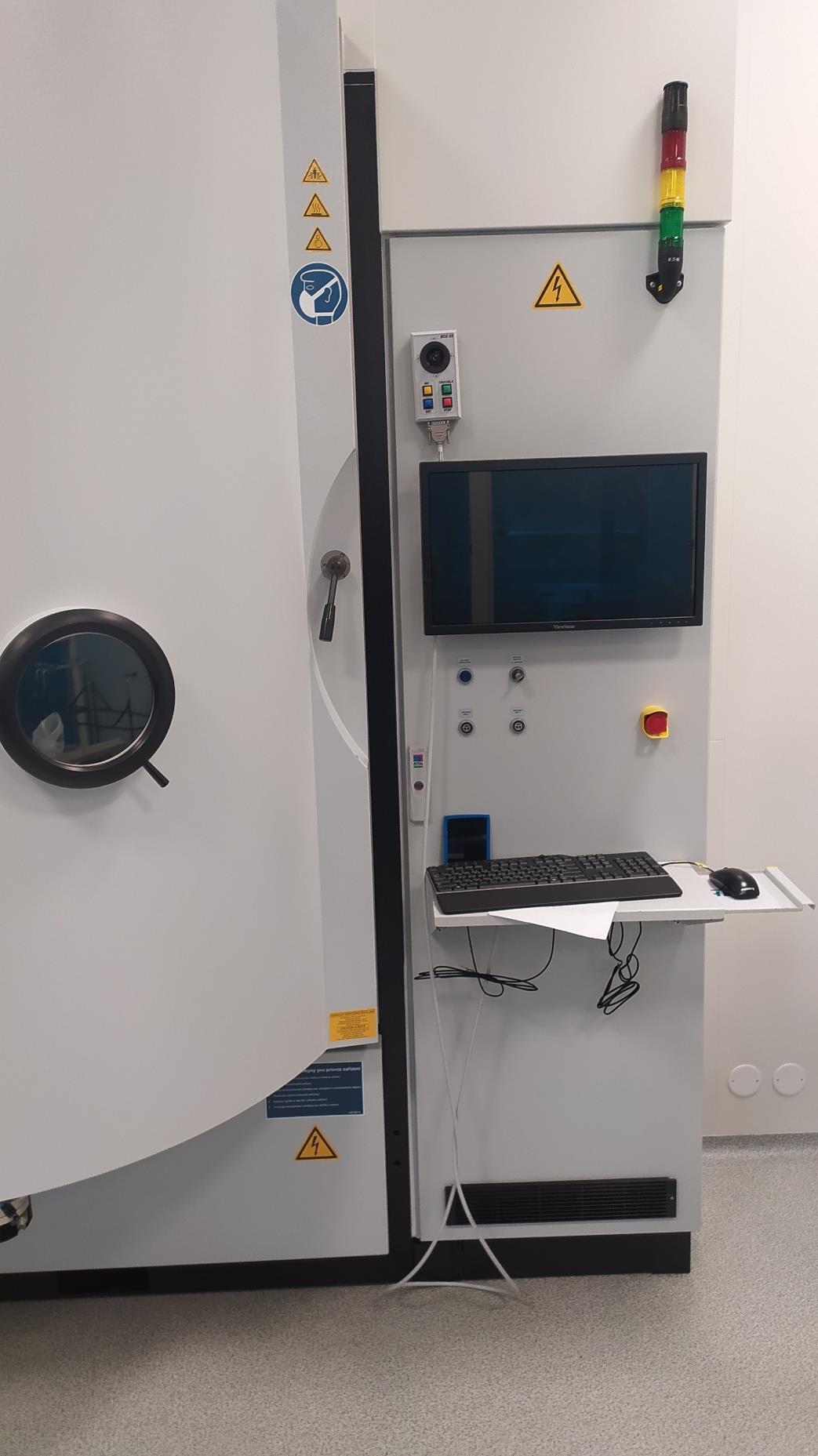 BUHLER / LEYBOLD OPTICS Syrus Pro 1350 LION 포토레지스트 판매 가격 #293771029에 ...