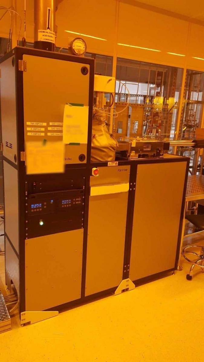 CAMBRIDGE NANOTECH Fiji F200 원자로 판매 가격 #9171629, 2010에 사용됨 > CAE에서 구매