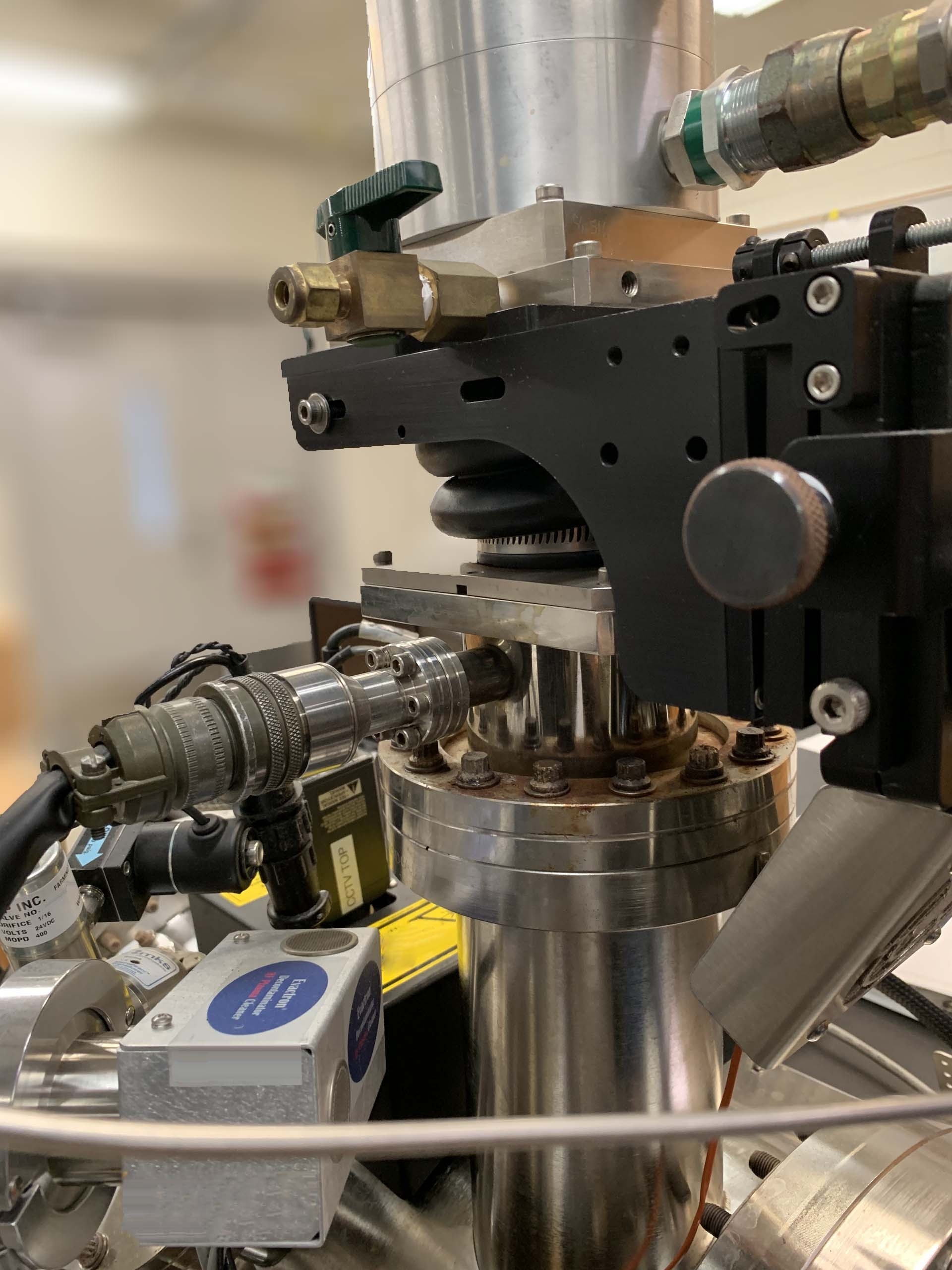 CAMECA LEAP 3000X Si Microscope used for sale price #9240926, 2006 ...