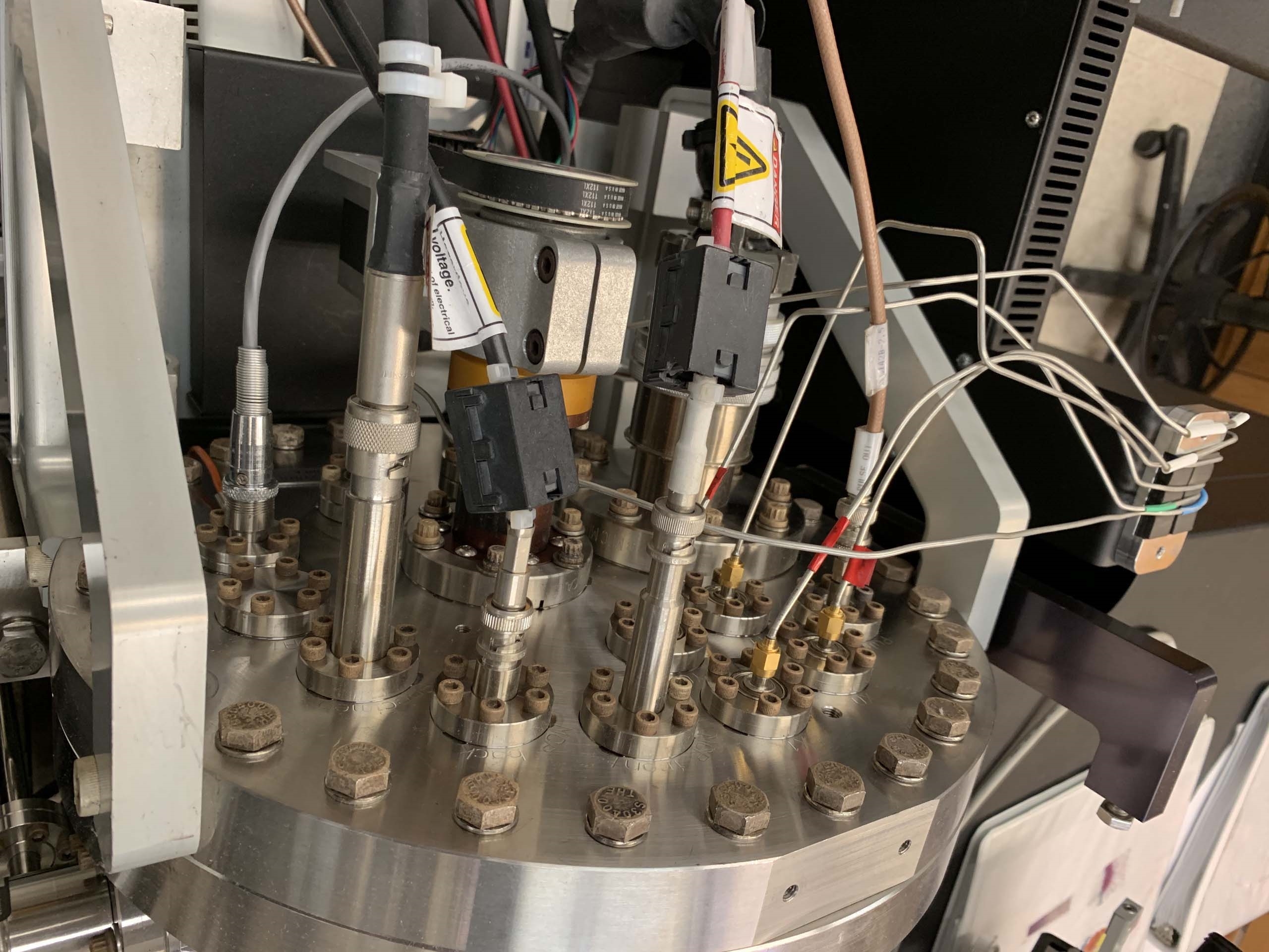 CAMECA LEAP 3000X Si Microscope used for sale price #9240926, 2006 ...