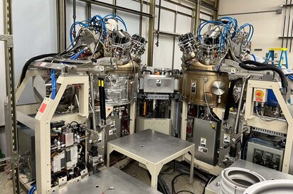 Used CANON / ANELVA P-121CL-X PUMPS for sale > buy from CAE