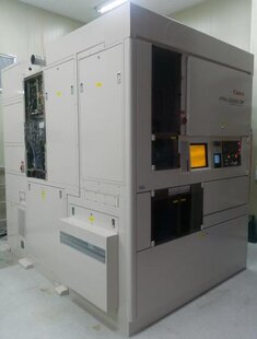 CANON FPA 3000 iW Stepper used for sale price #9287338, 1997 > buy from CAE