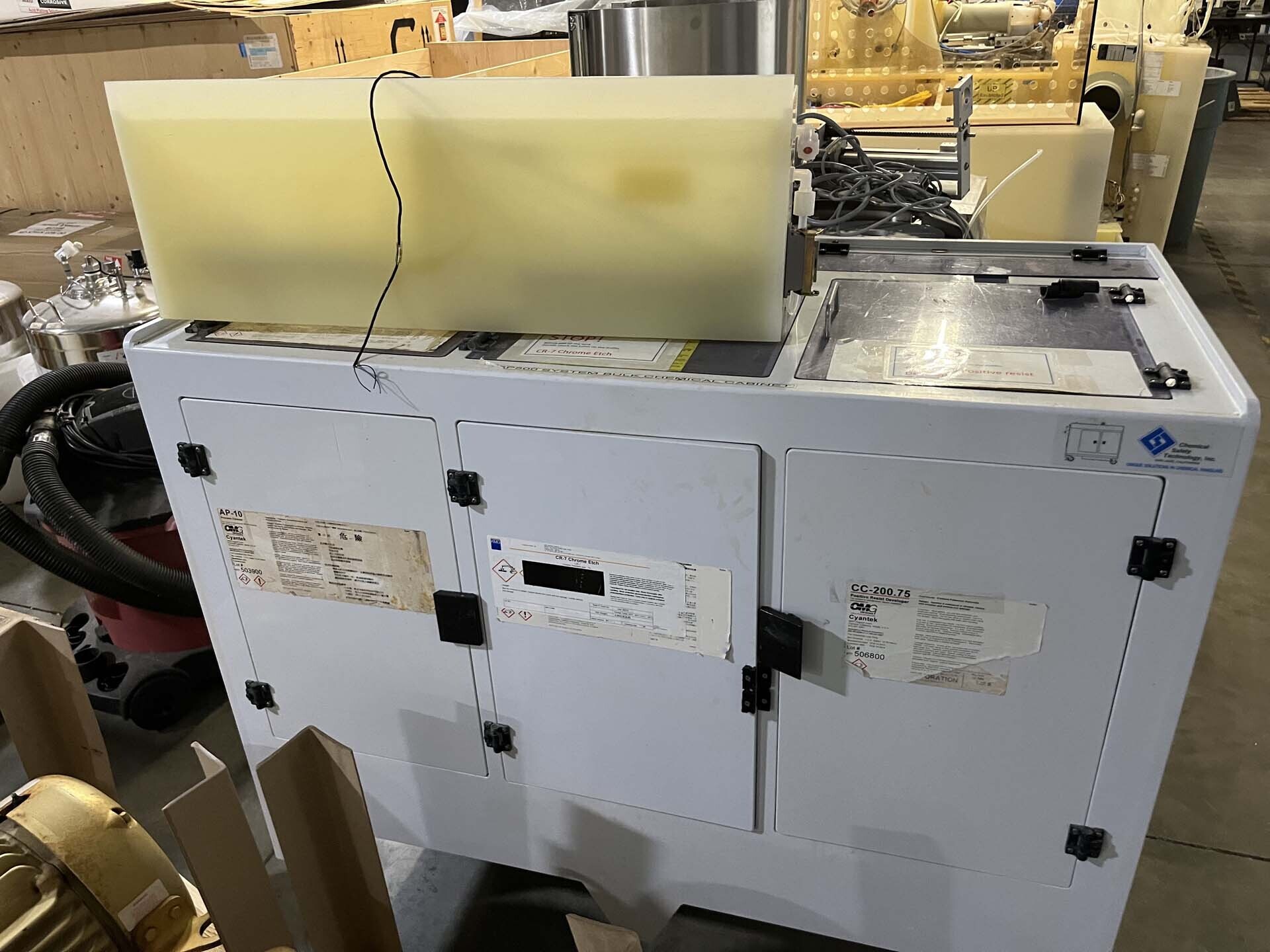 CHEMICAL SAFETY TECHNOLOGY CC-200.75 Lab Equipment used for sale price ...