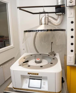 COST EFFECTIVE EQUIPMENT / CEE Apogee 450 Photoresist used for sale ...