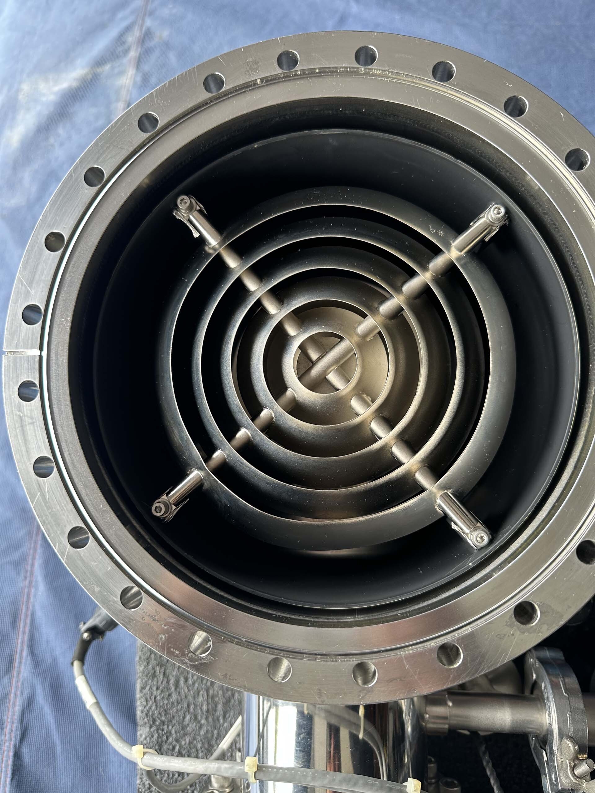 CTI-CRYOGENICS 8F (On-Board) Pump used for sale price #293772514 > buy ...