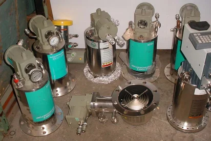 CTI-CRYOGENICS Lot of (22) Cryo pumps Pump used for sale price ...