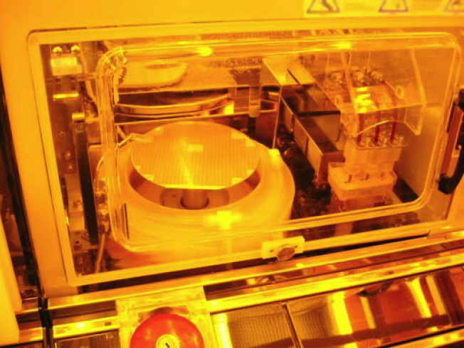 DNS / DAINIPPON SC-W60A-AV 포토레지스트 판매 가격 #146385, 1995에 사용됨 > CAE에서 구매