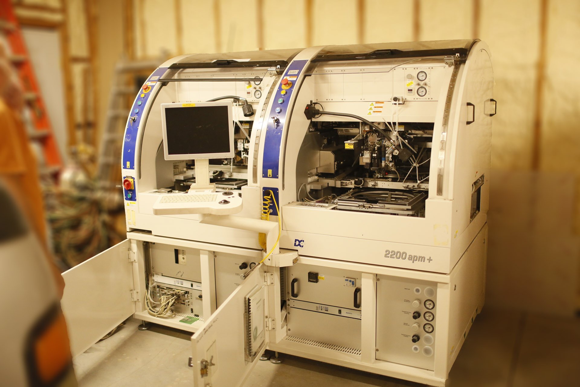 DATACON / BESI 2200 APM+ 다이 어태처 판매 가격 #9404251, 2005에 사용됨 > CAE에서 구매