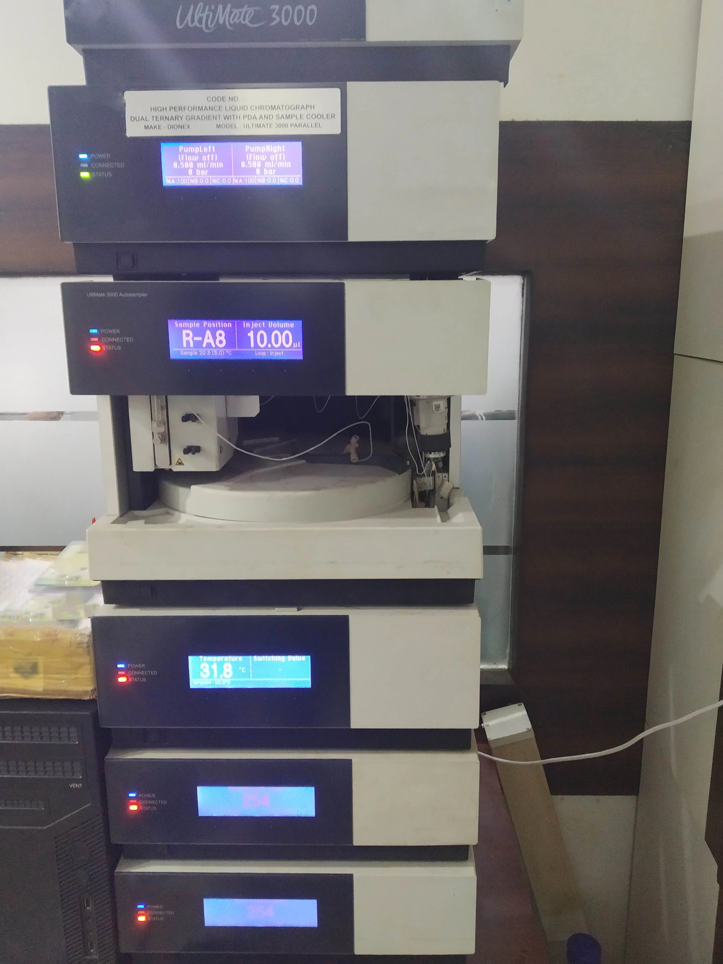 DIONEX / LC PACKINGS UltiMate 3000 Spectrophotometer used for sale ...