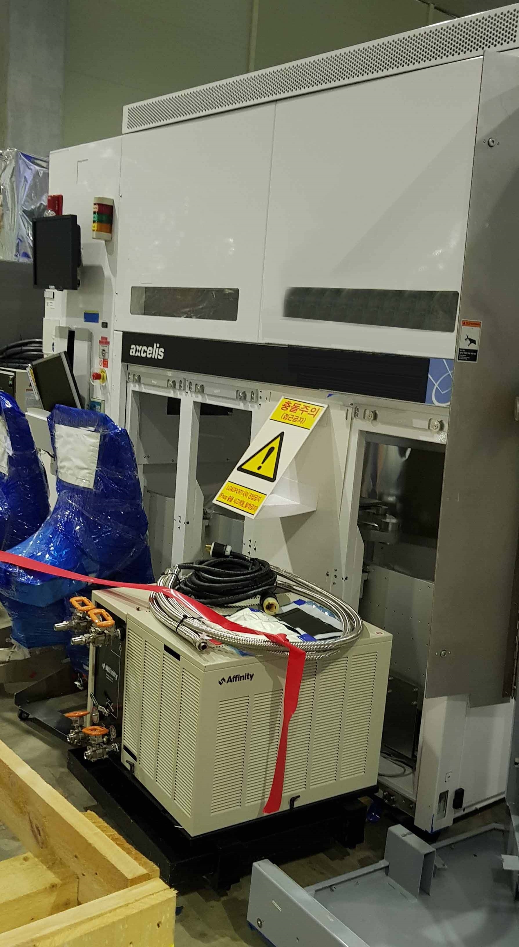 EATON NOVA / AXCELIS Optima HDX Ion Implanter & Monitor used for sale ...