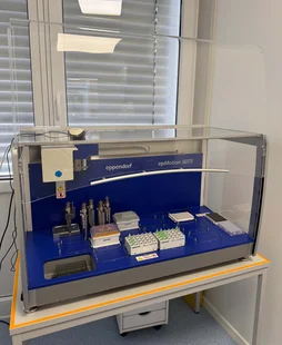 EPPENDORF EpMotion 5075 Lab Equipment used for sale price #293774035 > buy from CAE
