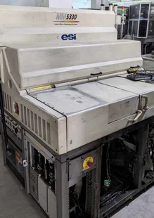 ESI MM5330 雷射機 用於銷售價格 #293647940, 2007 > 從 CAE 購買