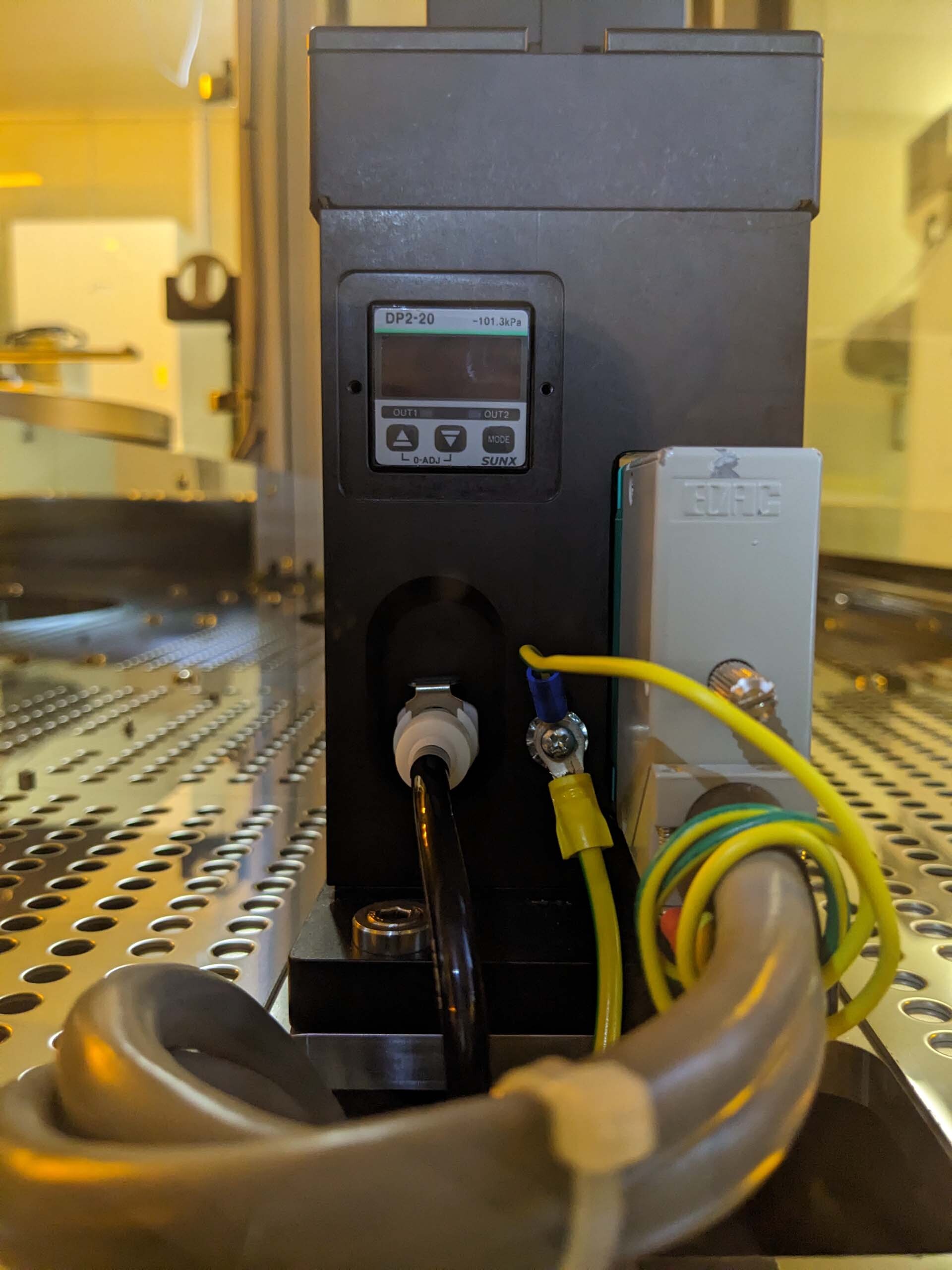 EV GROUP / EVG EVG 40NT Used for sale price #293648725, 2011 > buy from CAE