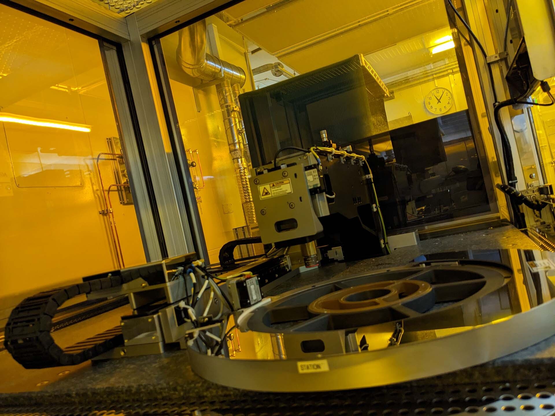 EV GROUP / EVG EVG 40NT Used for sale price #293648725, 2011 > buy from CAE