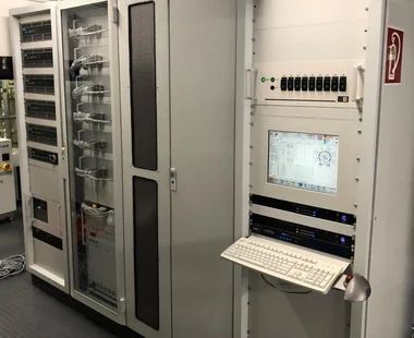 OERLIKON / BALZERS / EVATEC Clusterline 200 濺鍍系統 用於銷售價格 #293635940 > 從 ...