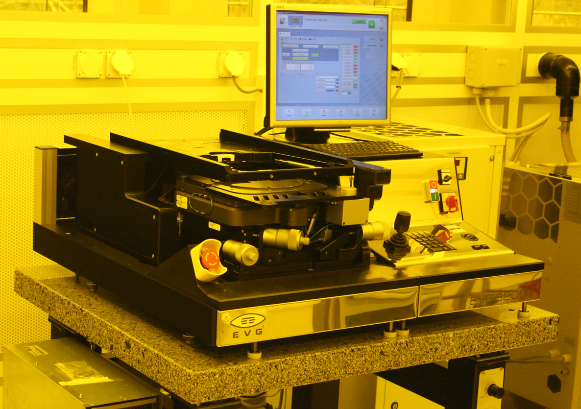 EVG / EV GROUP 6200 Mask Aligner used for sale price #293769701, 2011 ...