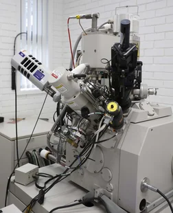 FEI Nova NanoLab 600 이온 밀 판매 가격 #293765423, 2006에 사용됨 > CAE에서 구매