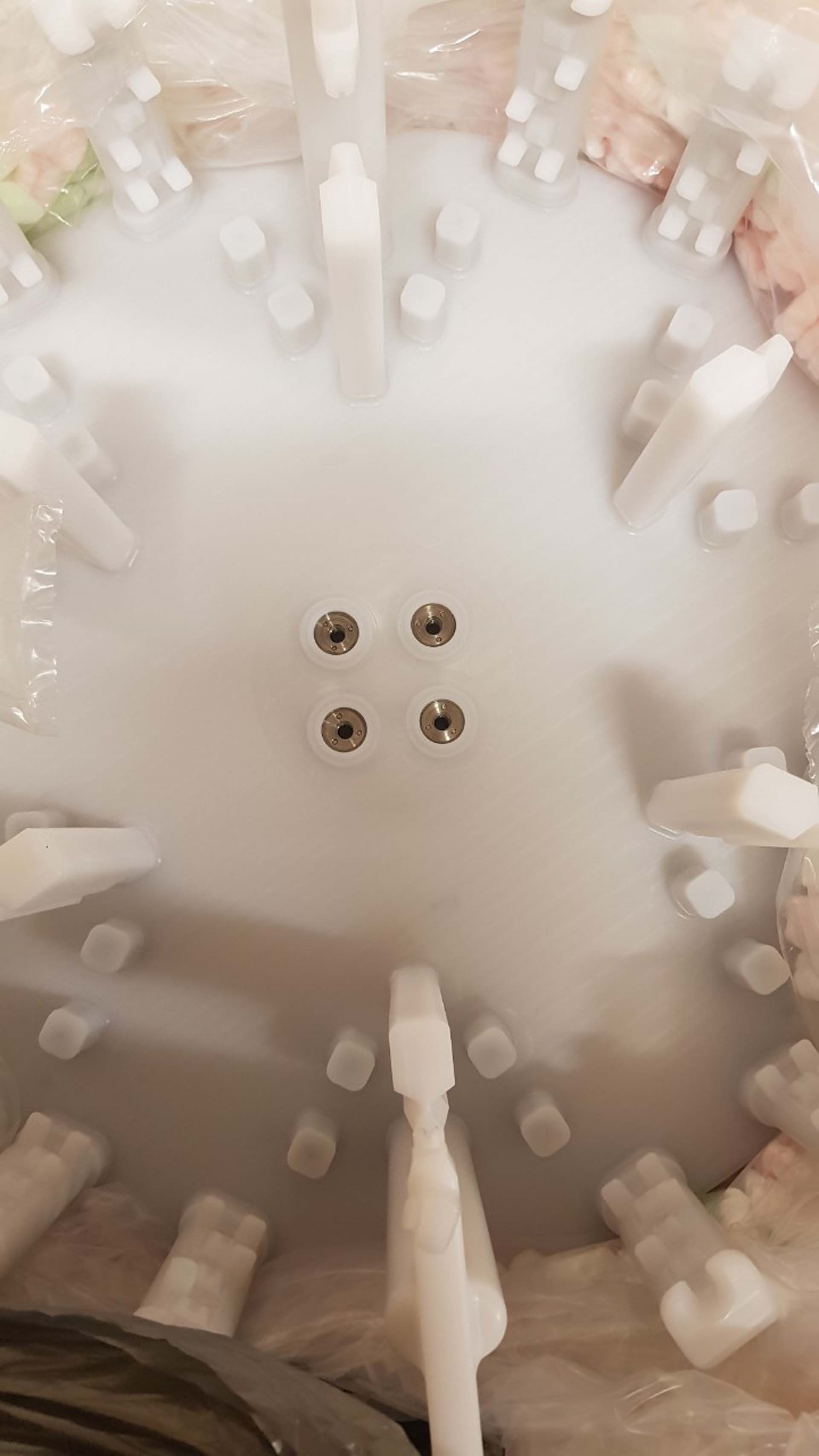 FSI / TEL / TOKYO ELECTRON PFA Turntable for Mercury 포토레지스트 판매 가격 ...