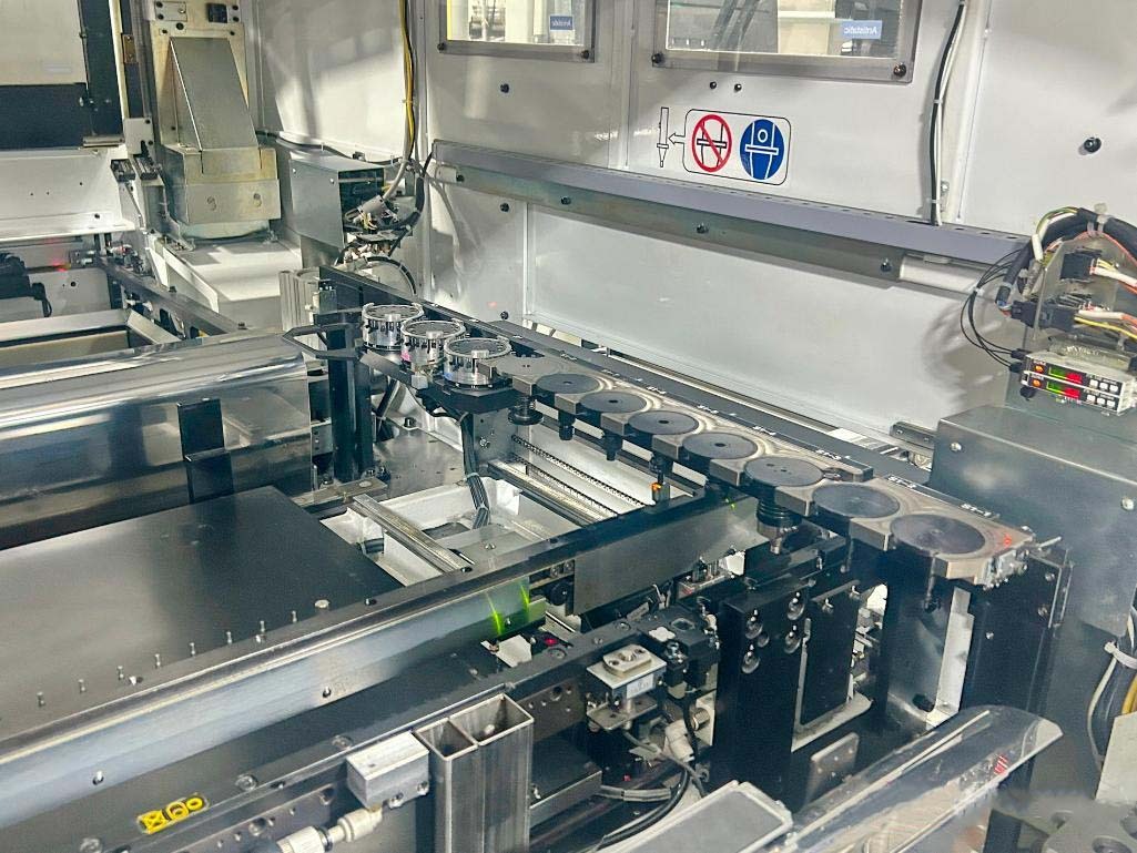 FUJI XPF-W used for sale price #293772043, 2009 > buy from CAE