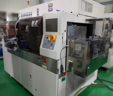 HITACHI / RENESAS CM 700 Die Attacher used for sale price #9253793 ...