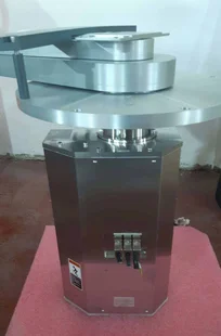 HITACHI CR-712T-AC Wafer Handler used for sale price #293615425, 2011 ...