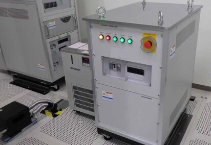 중고 HITACHI RS 6000 스캔닝 전자 현미경 판매 > CAE에서 구매하기