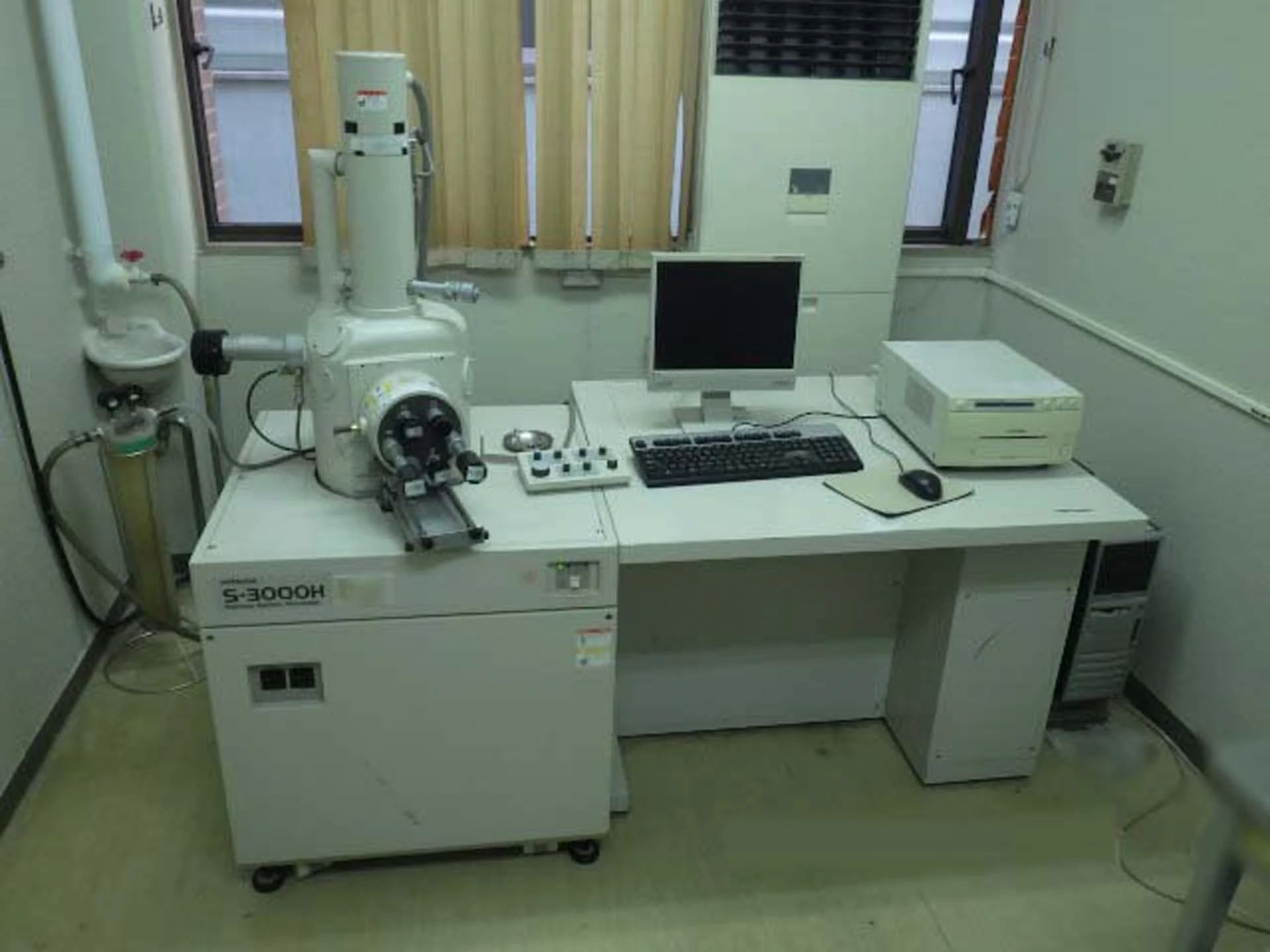 HITACHI S-3000H SEM used for sale price #9236136, 2006 > buy from CAE
