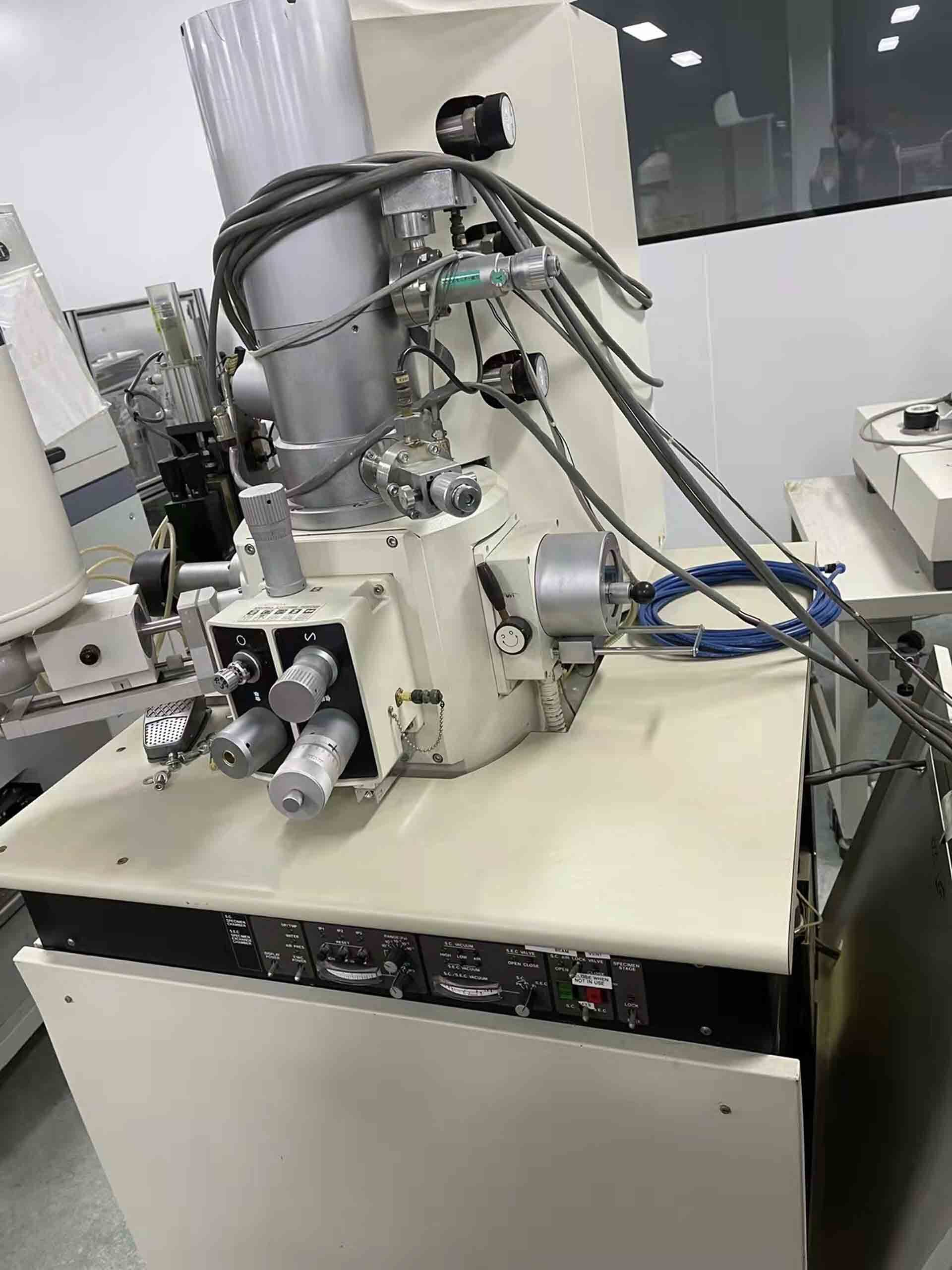 HITACHI S-4000 SEM はセール価格 #9402617 で使用されています > CAE から購入