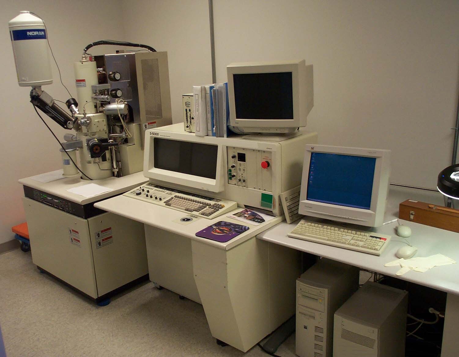 HITACHI S-5000 SEM 판매 가격 #293695517에 사용됨 > CAE에서 구매