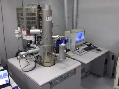 HITACHI S-5200 SEM used for sale price #9236135, 2003 > buy from CAE