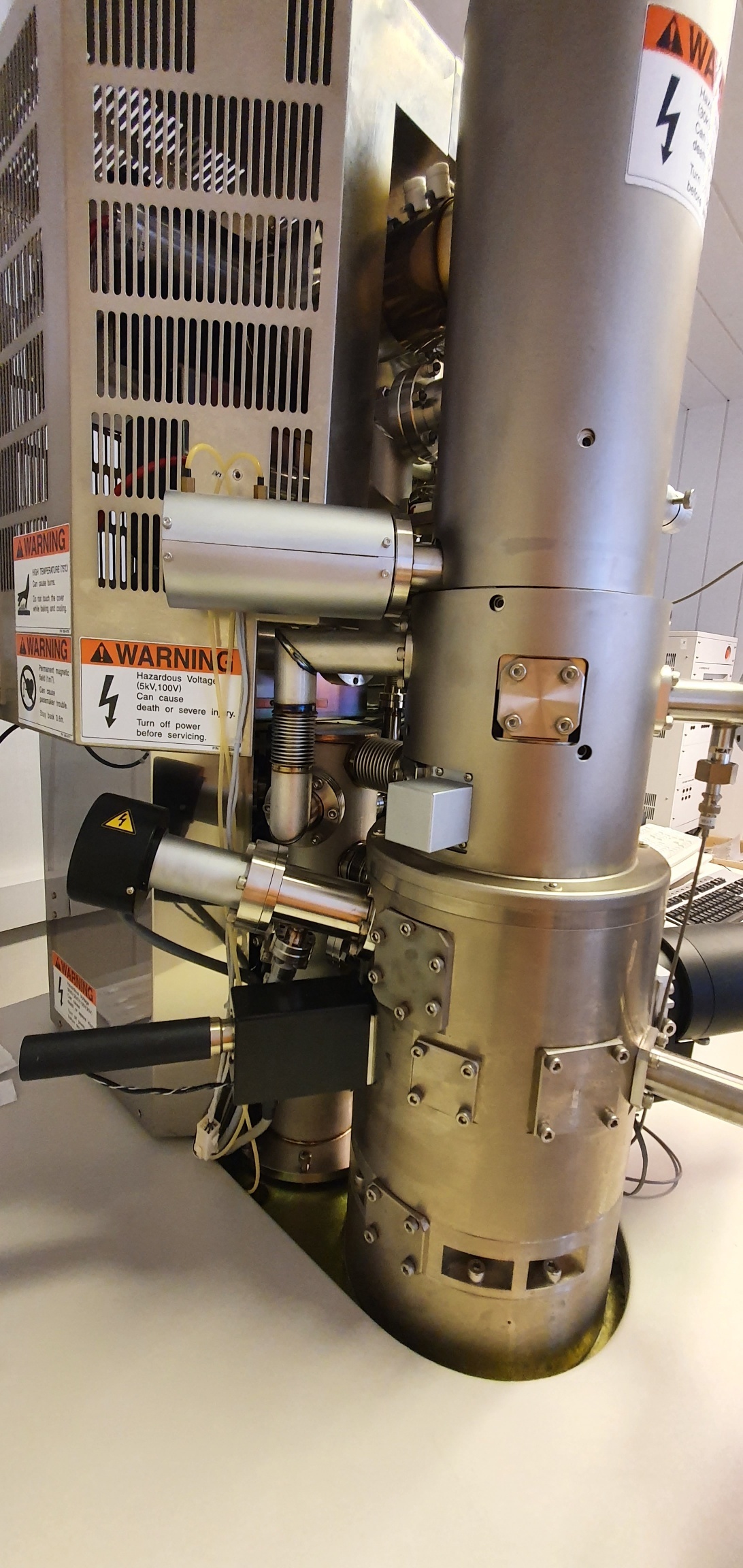 HITACHI S-5200 SEM used for sale price #9234598 > buy from CAE