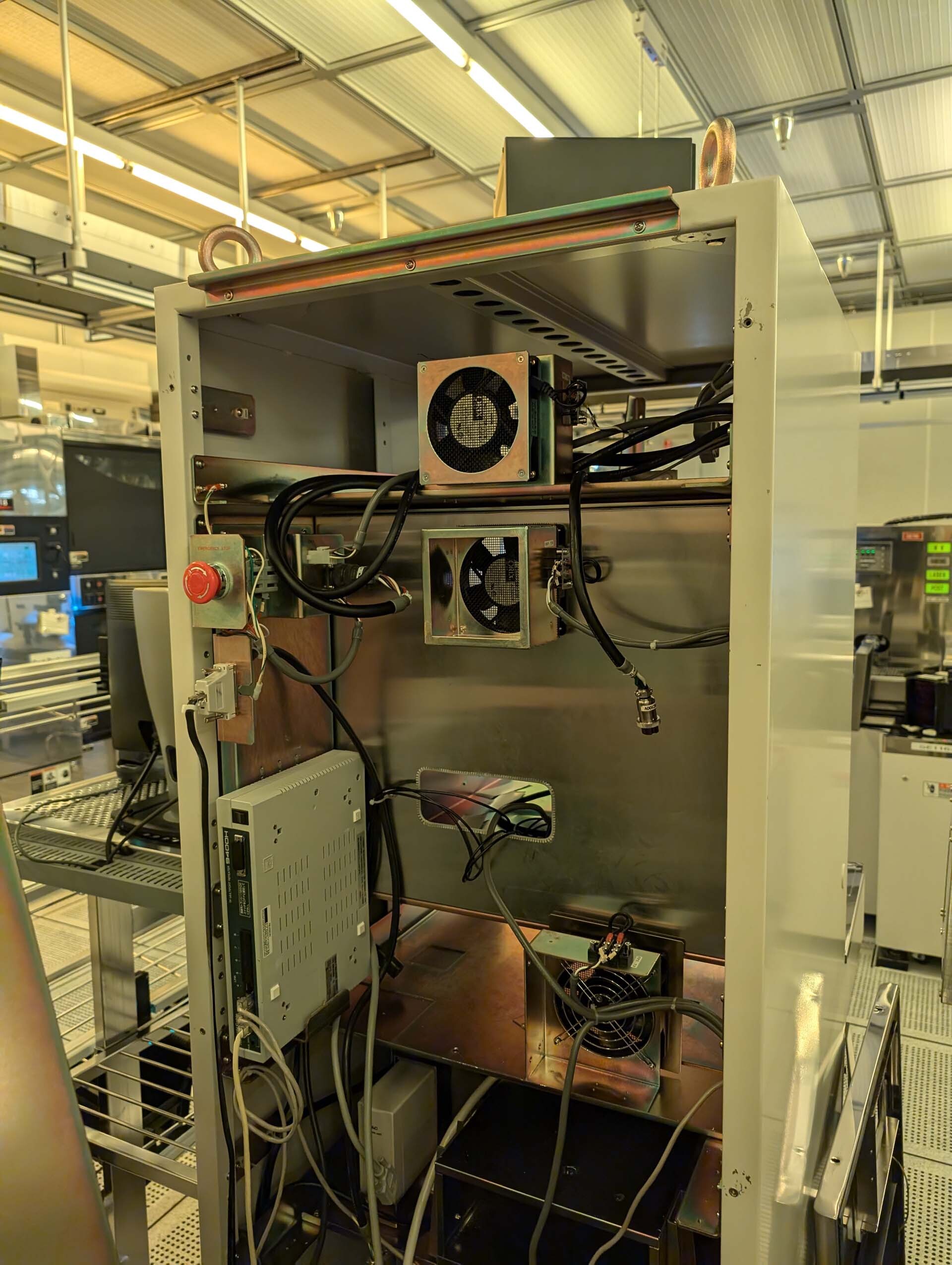 HITACHI S-8800 SEM used for sale price #293767100, 1995 > buy from CAE