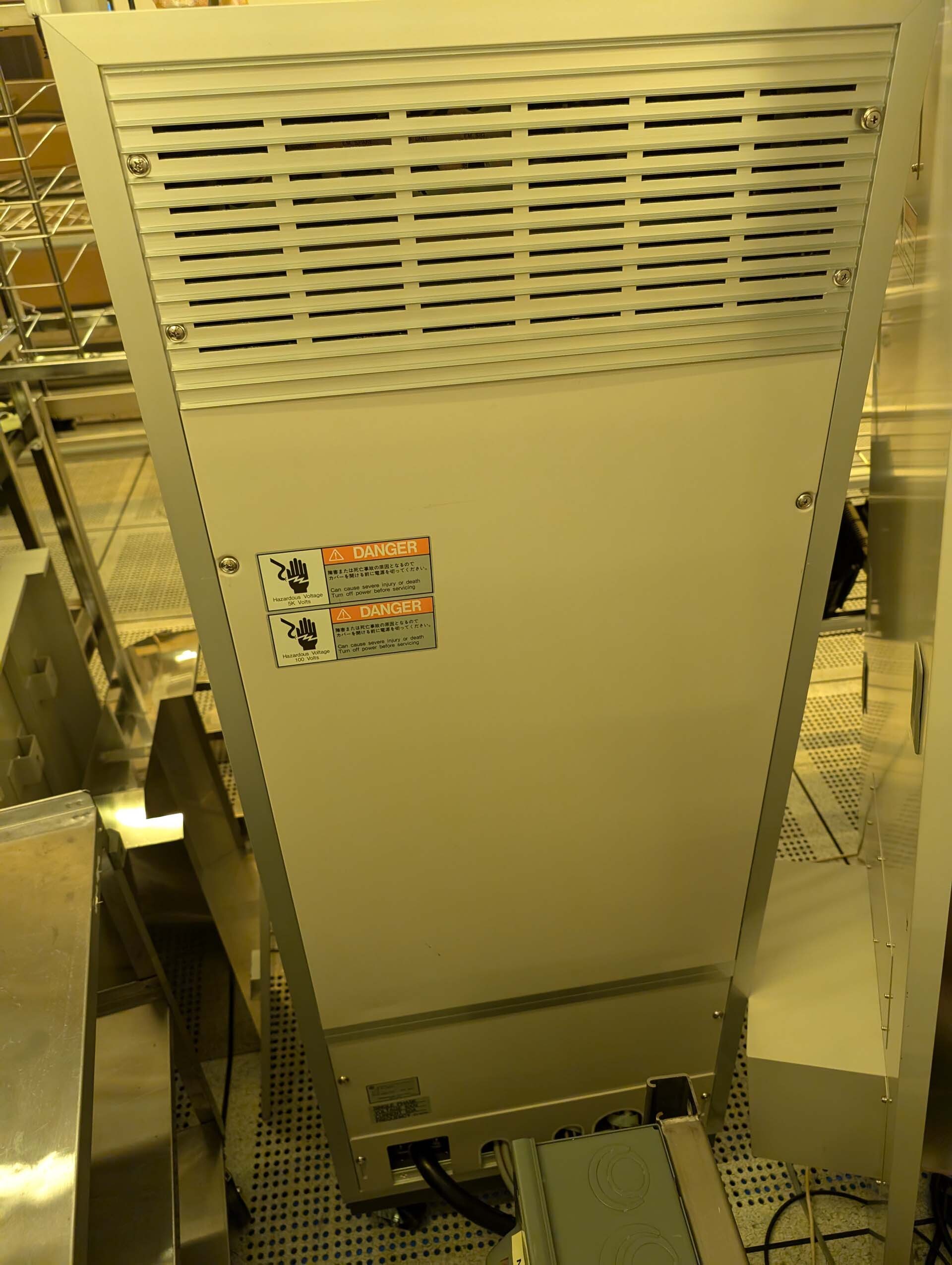 HITACHI S-8800 SEM used for sale price #293767100, 1995 > buy from CAE