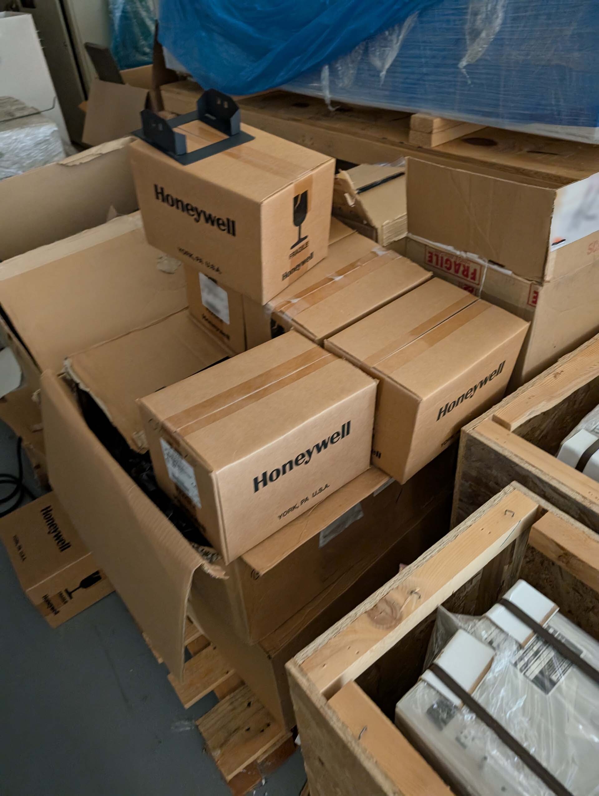 HONEYWELL UDC3300 Electronic Test Equipment used for sale price ...