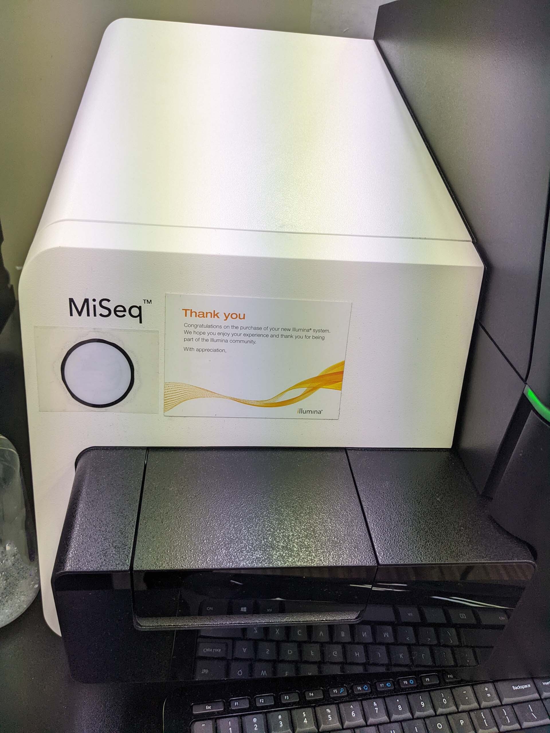 ILLUMINA MiSeq 實驗室設備 用於銷售價格 #293674819, 2018 > 從 CAE 購買