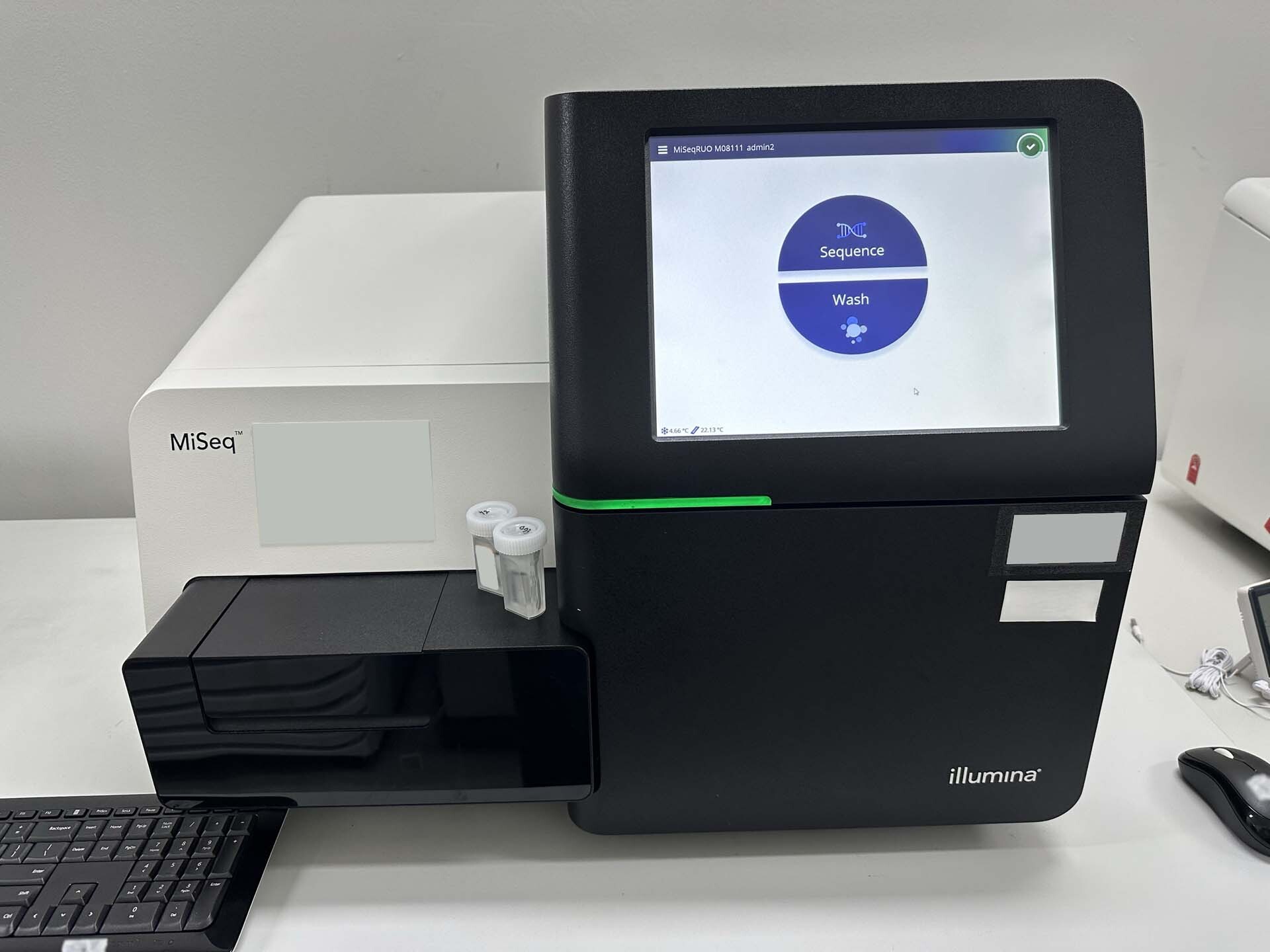 ILLUMINA MiSeq 實驗室設備 用於銷售價格 #293770986 > 從 CAE 購買