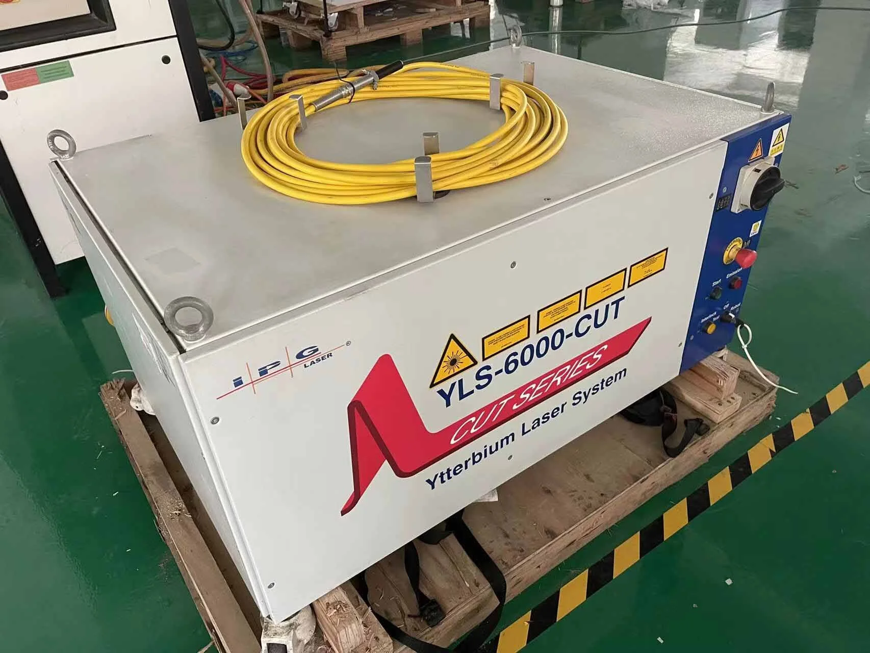 IPG PHOTONICS YLS-6000-CUT Laser used for sale price #293628292, 2017 > buy from CAE