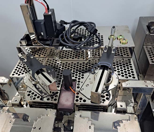 IRVINE OPTICAL / BROOKS AUTOMATION APS 2000 웨이퍼 핸들러 판매 가격 #293746473에 ...