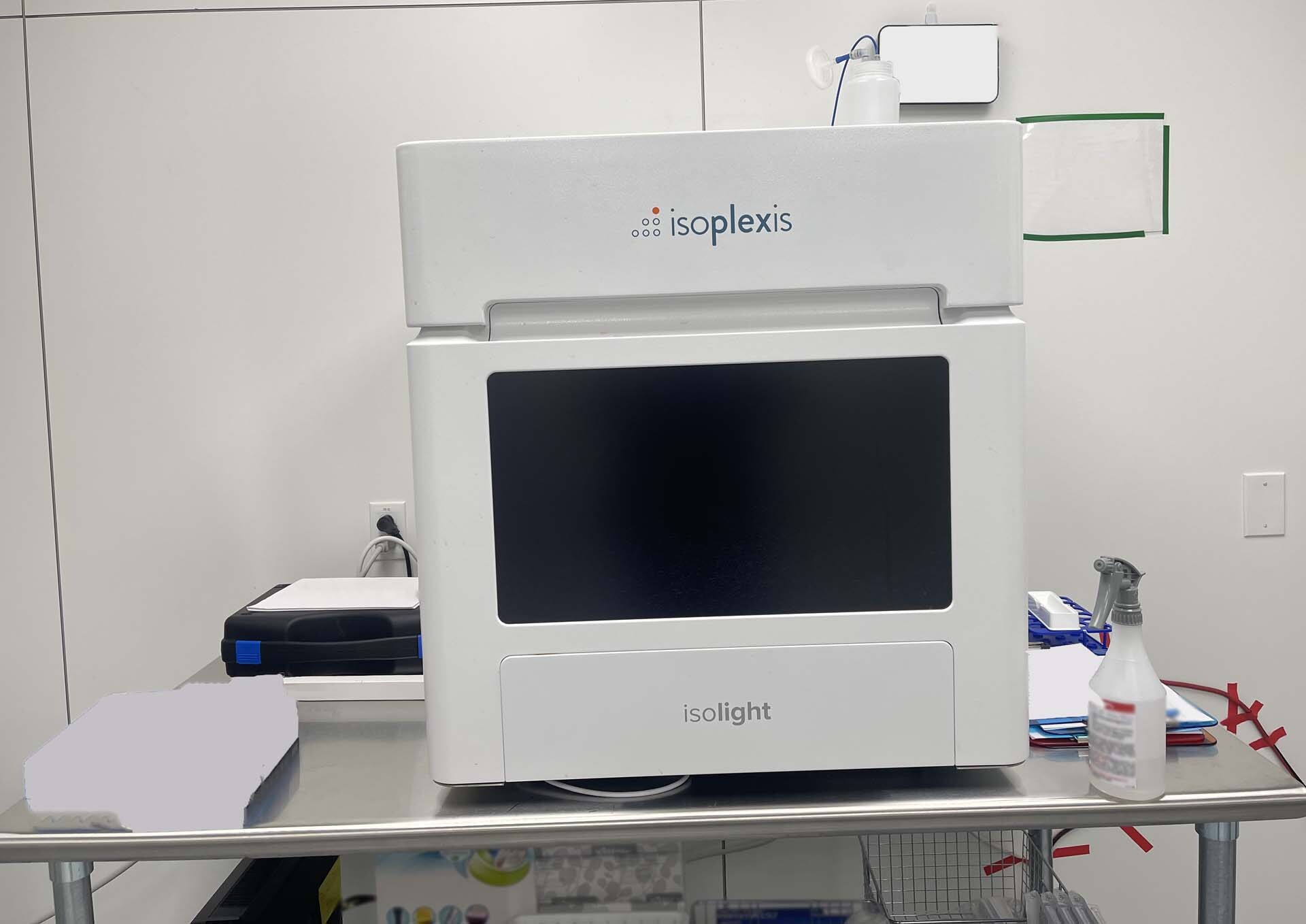 ISOPLEXIS IsoLight Lab Equipment used for sale price #293765797 > buy from CAE