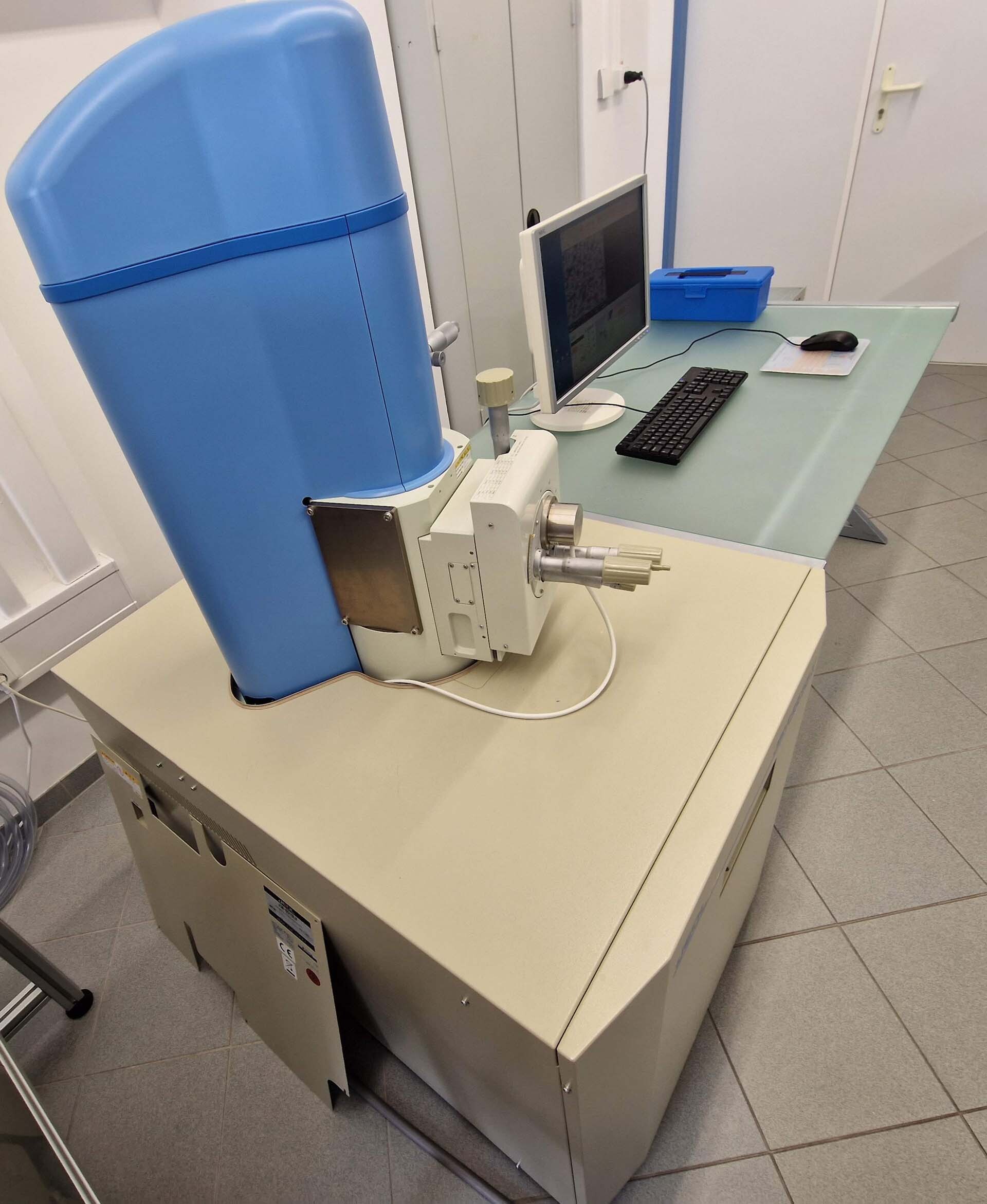 JEOL JSM 6510LV SEM Used for sale price #293661215, 2010 > buy from CAE